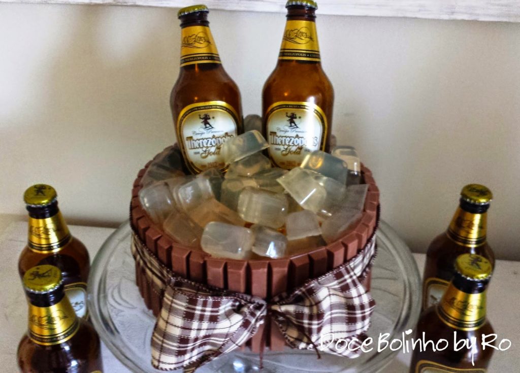 Aprenda a fazer cubos de gelo para decoração de bolo - Montando Minha Festa